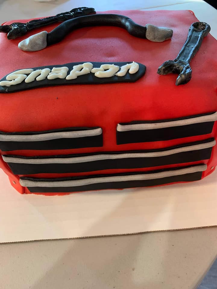 Custom Cakes – JH Farms